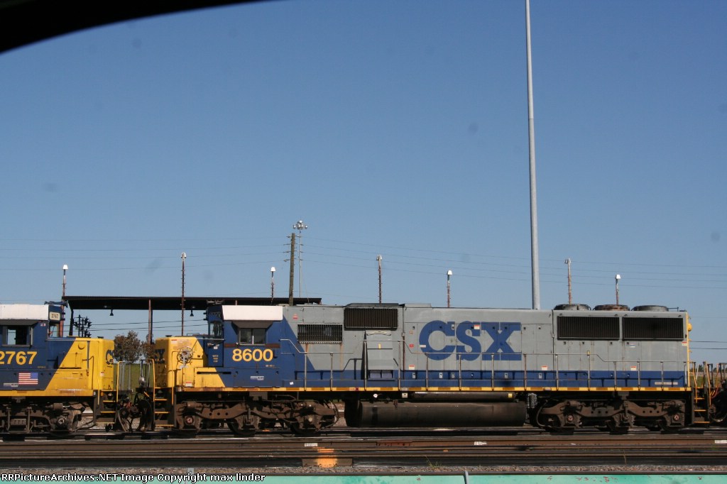 CSX 8600